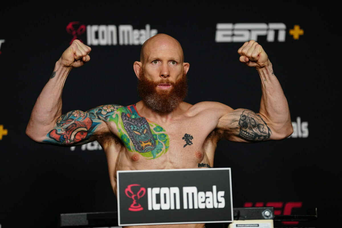UFC Vegas 105 Weigh-Ins: Fighter Encounters Medical Issue